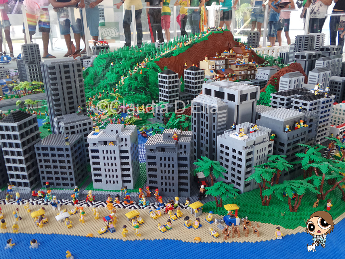 Andando por aí: Maquete de Lego do Rio de Janeiro
