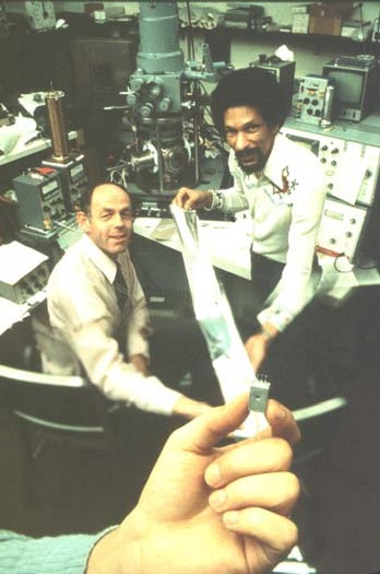 SolderSmoke Daily News: James West, Inventor of the Electret Mic, has THE KNACK