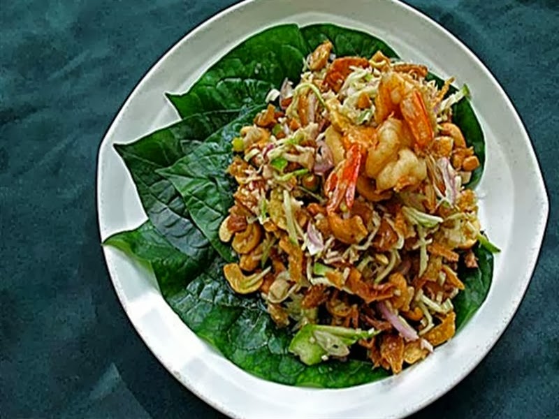 Joy in Thailand: Bai Cha Plu e Bai Plu