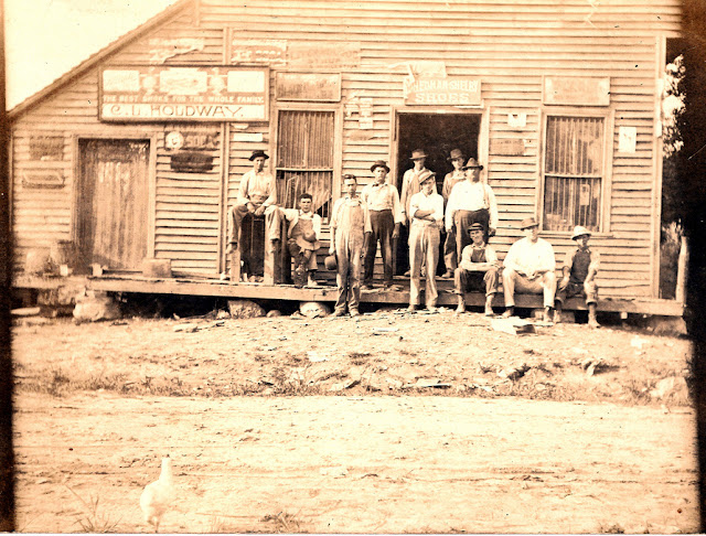 Interesting Photographs Capture People Standing in Front of Stores Over ...