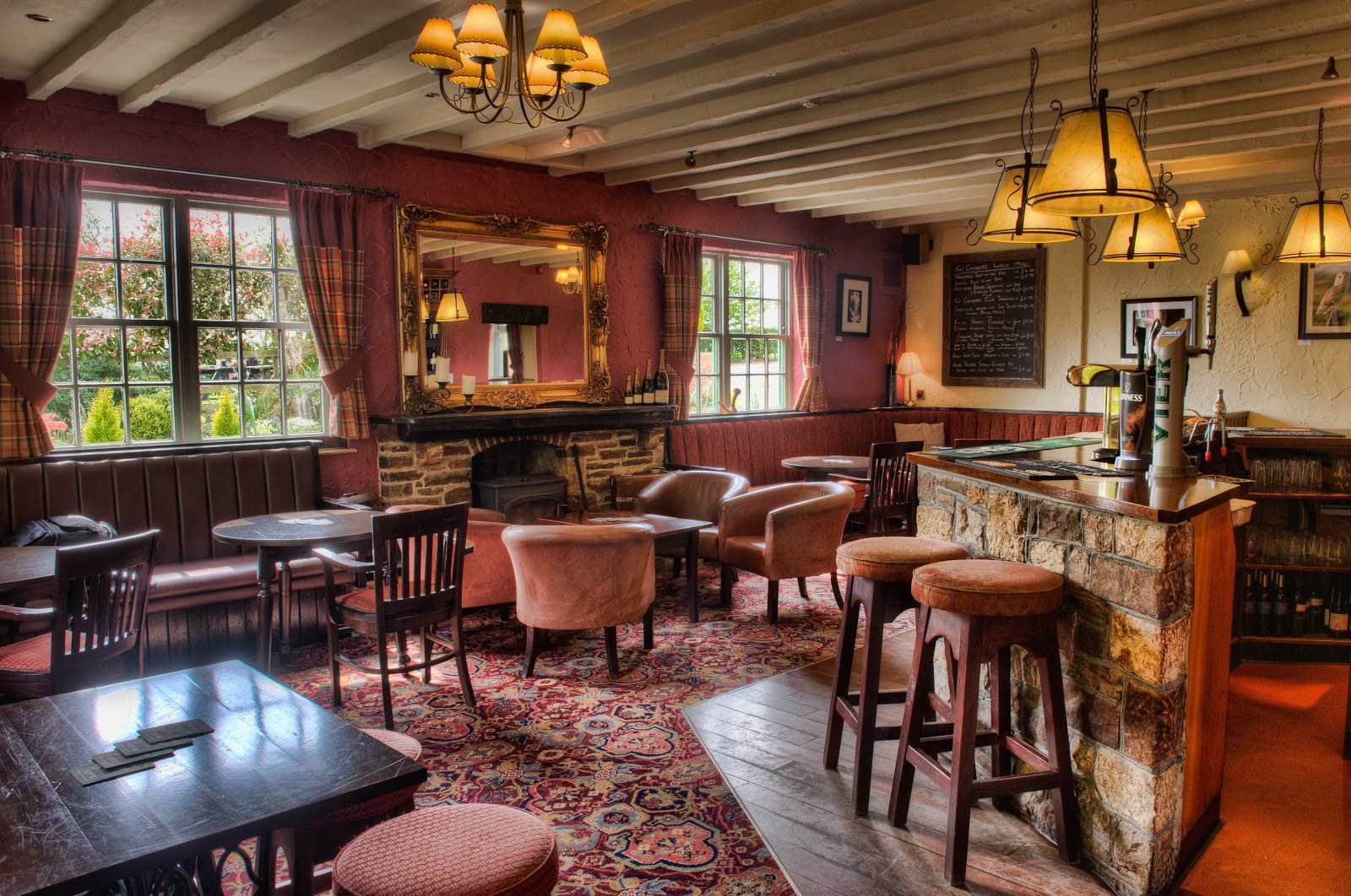 Paul Scott Photography: Interior Photography: Chequers Pub in Bilton