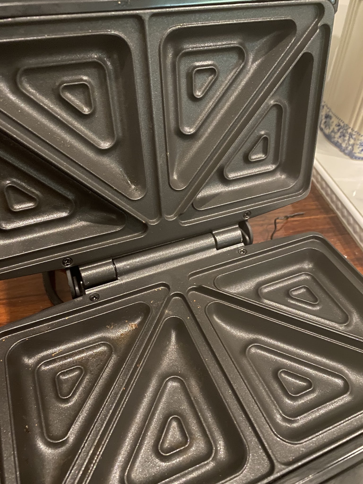 A Tray of Bliss: Budgeting and Insourcing...using the Toastie maker for ...