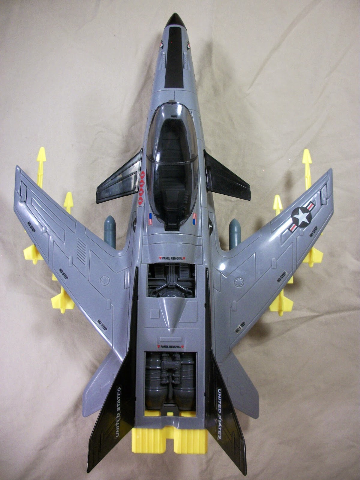 G.I. Joe Intel Ops: GI Joe: Conquest X-30 [25th Anniversary] - The Review