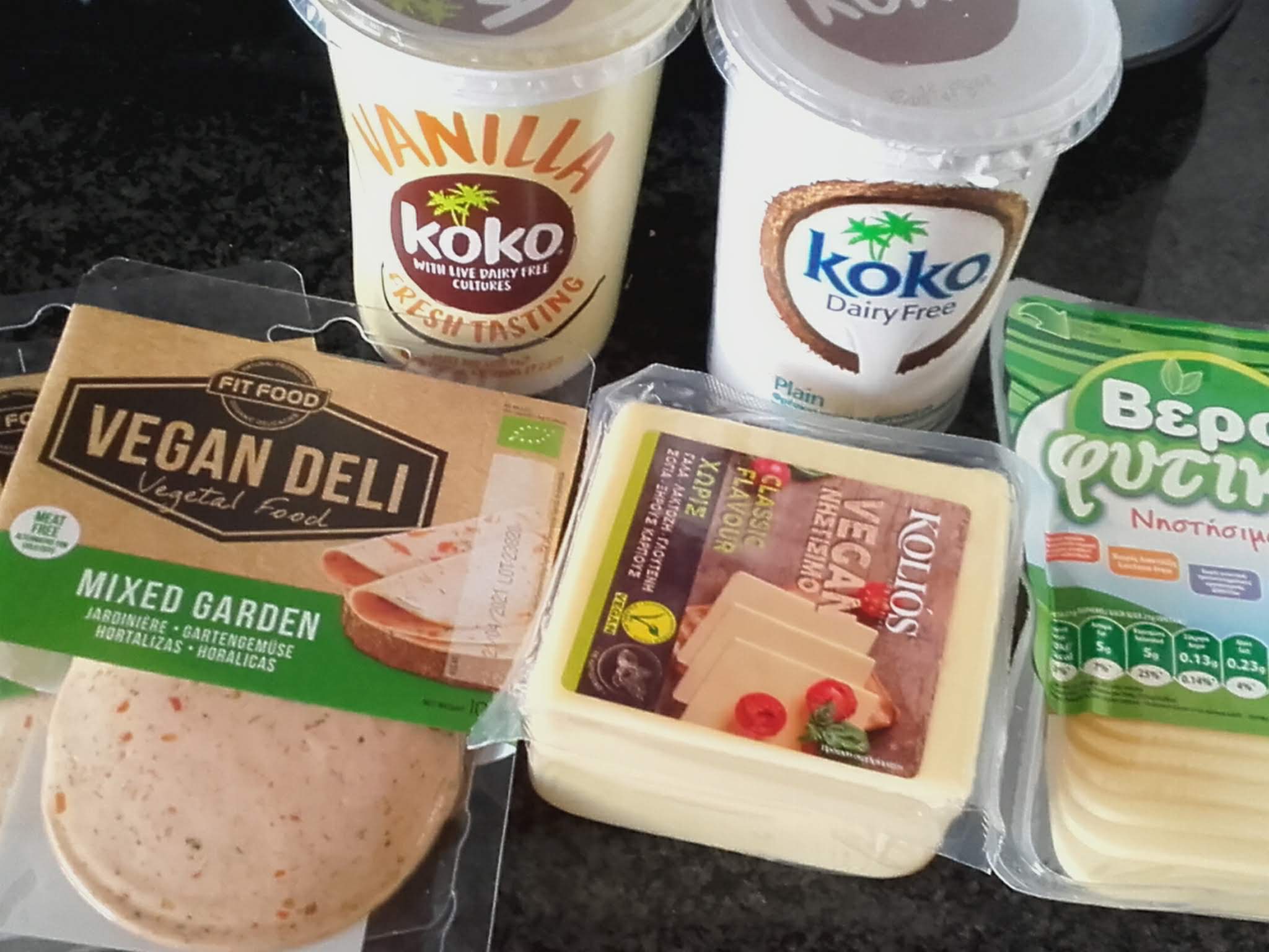 This is Cyprus...: Shopping at Metro (and the froutaria)