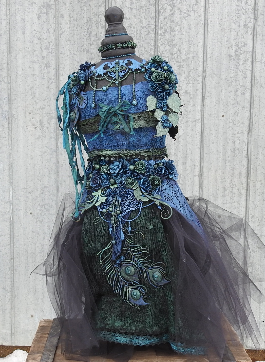 Life's little Embellishments: Altered Dress Form ***Dusty Attic*****