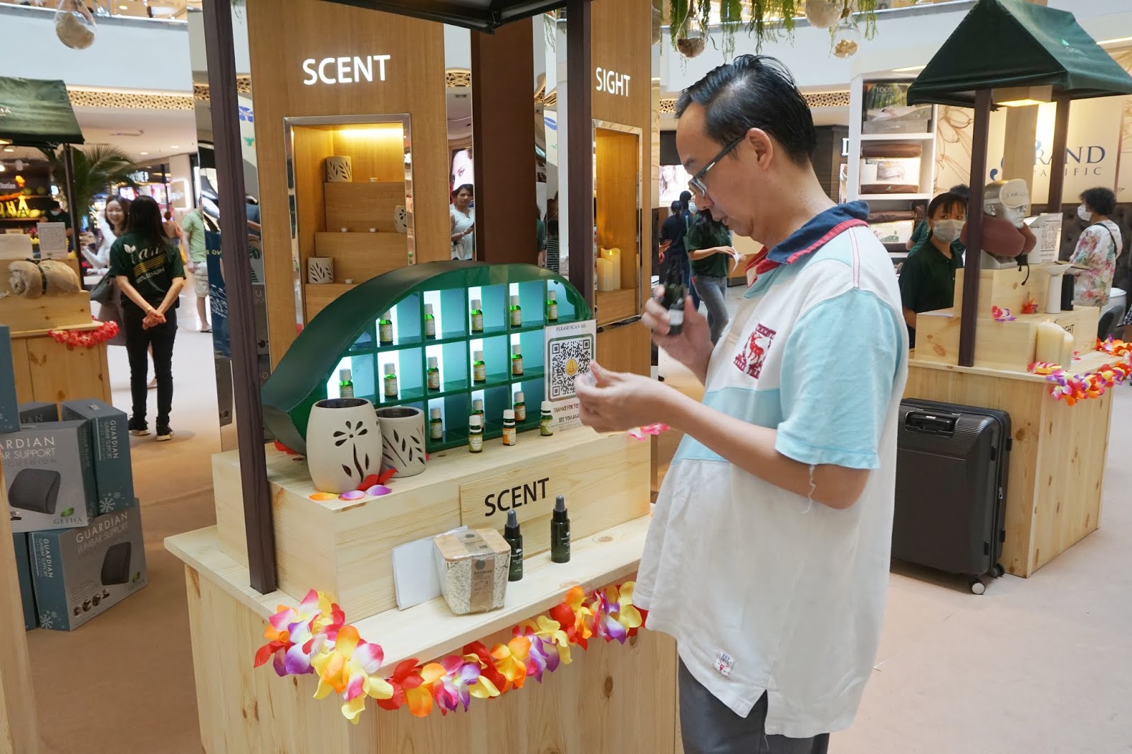 Aloha Getha Roadshow at Mid Valley