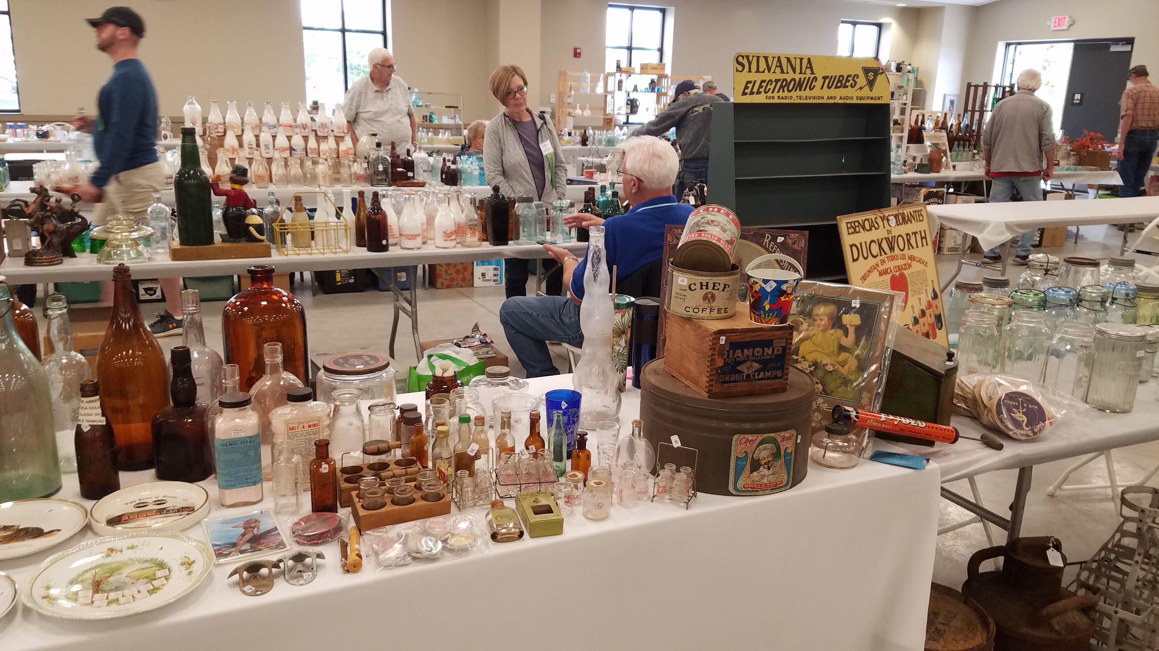 Findlay Bottle Show - Findlay Bottle Club - Ohio - Antique Bottles