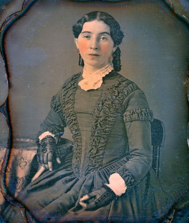 30 Fabulous Photos Show Fashion Styles of Victorian Girls in the Mid ...