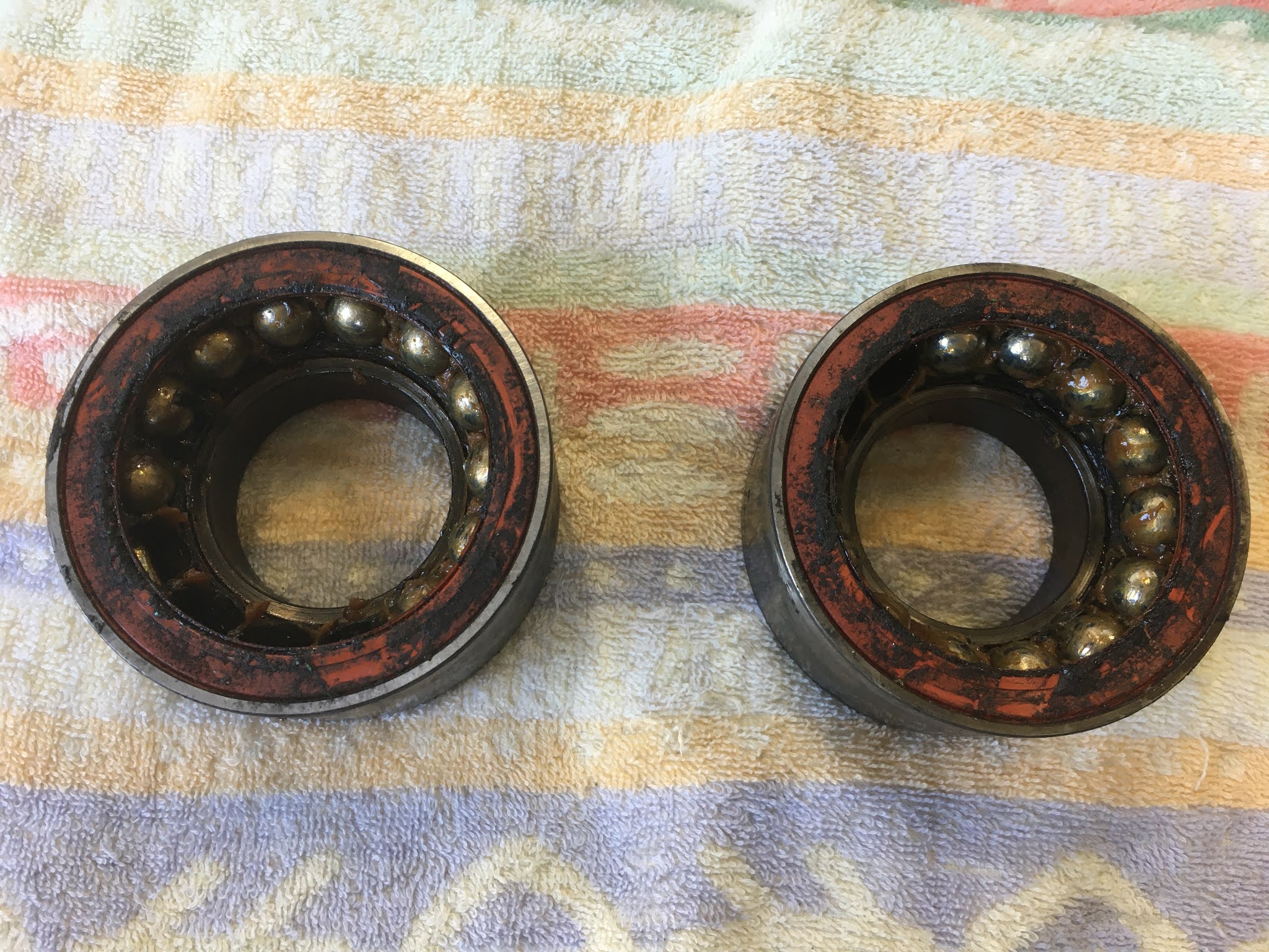 My Lovables: 「BMW E46 M3 リアハブベアリング (33412295519) 交換」