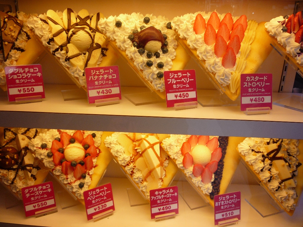 The Hungry (Greedy) Hippo: Sweet Box Crepes at Harajuku, Tokyo