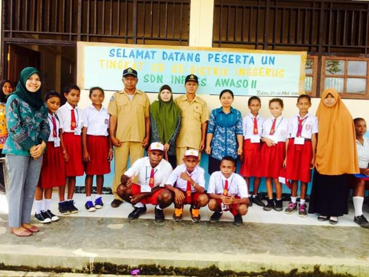 Setahun mengabdi menjadi guru di Kabupaten Waropen, Papua