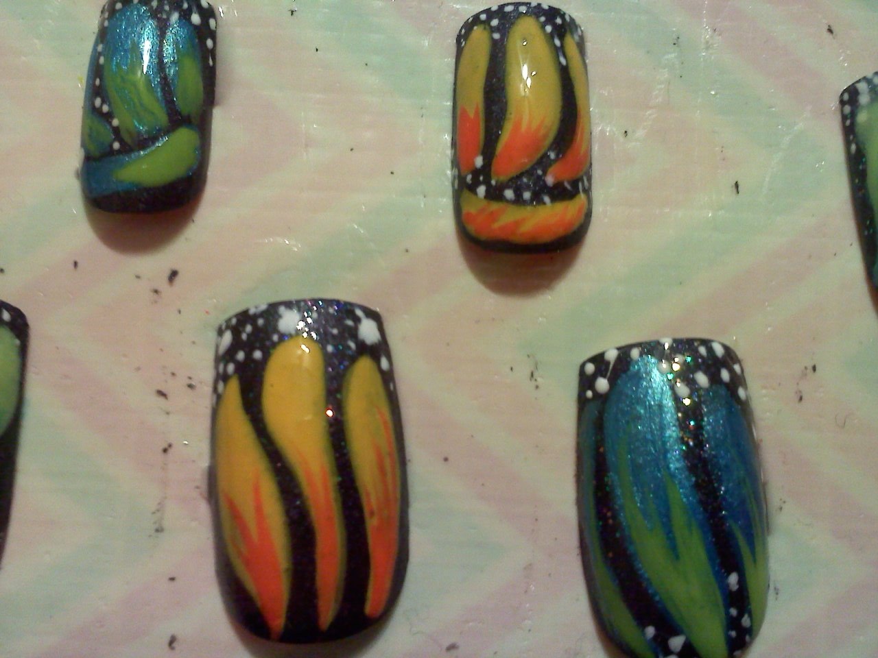 Classy Claws: Butterlfy Wing Nails Tutorial