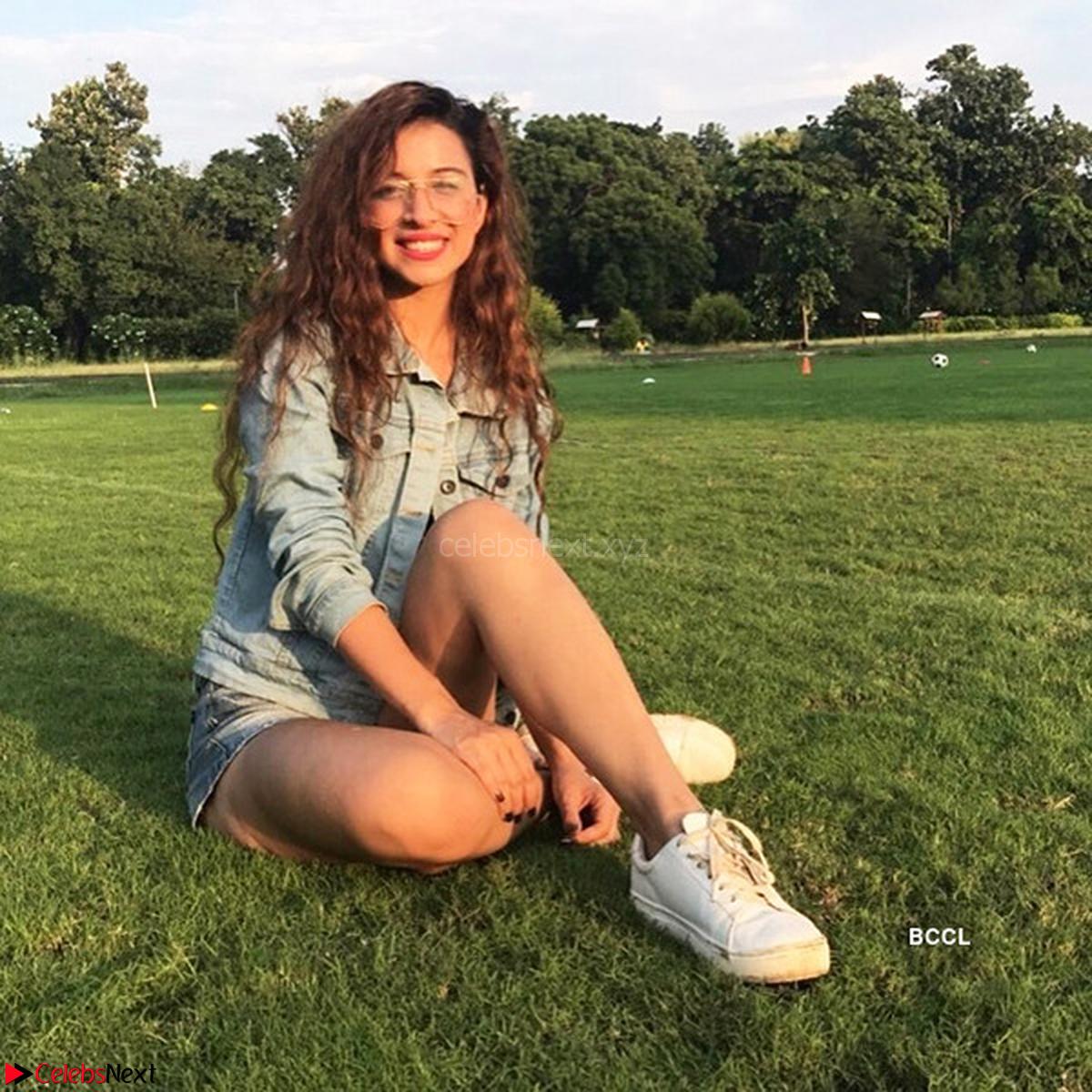 Benafsha Soonawalla in Spicy Bikini Enjoying Her Vacation in Thailand ...