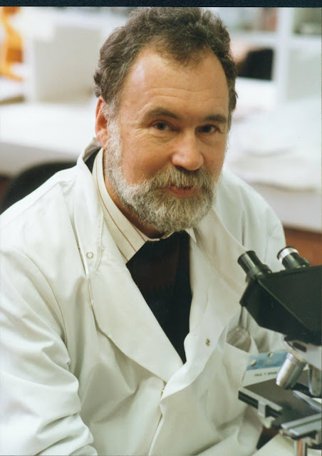 Professor P.Brain's blog: Are Viruses From Venus and Prions From Pluto?