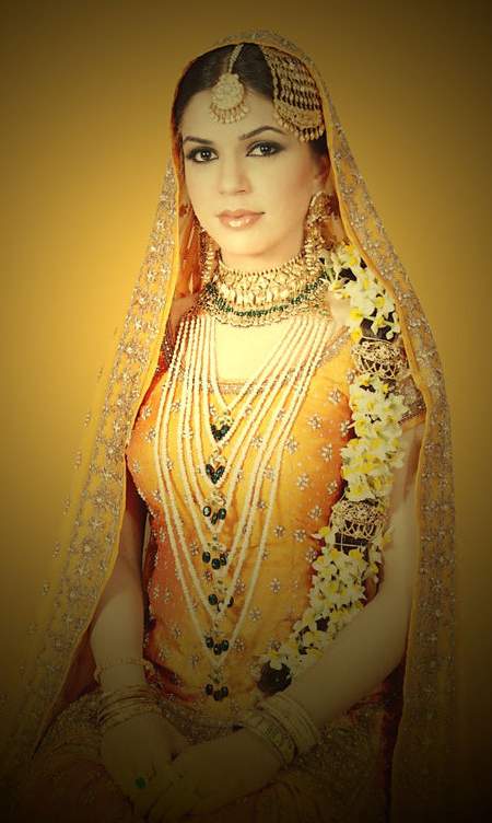 My-Diary: Pakistani Brides Fashion Eastern Dressing Style Look
