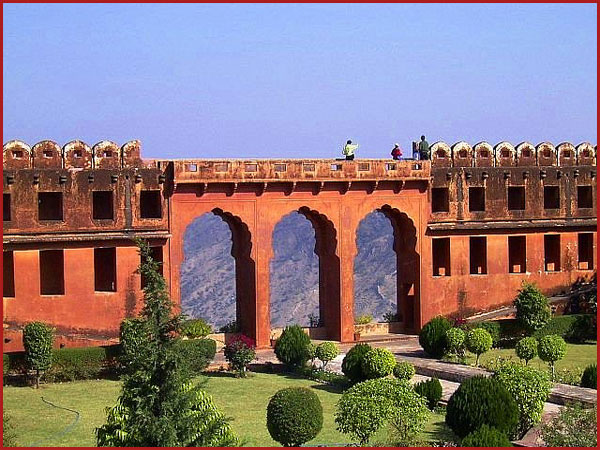 Jaigarh Fort