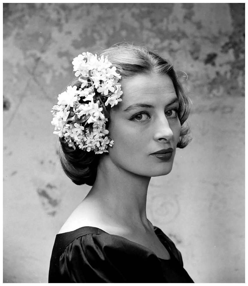 Lighting Up the Sky: Capucine