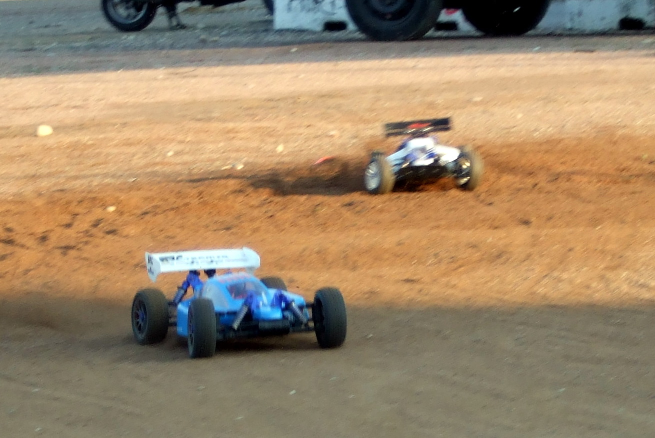 RC - Kyosho Inferno VE, Mini Z, Traxxas Ken Block et les autres ...