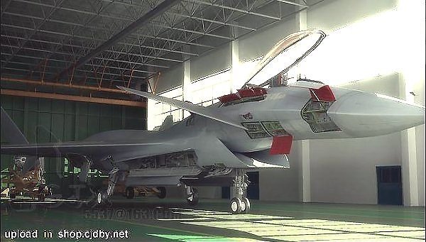 WORLD DEFENSE REVIEW: CHINA BUILDING SECRET FLEET OF STELTH FIGHTERS!!