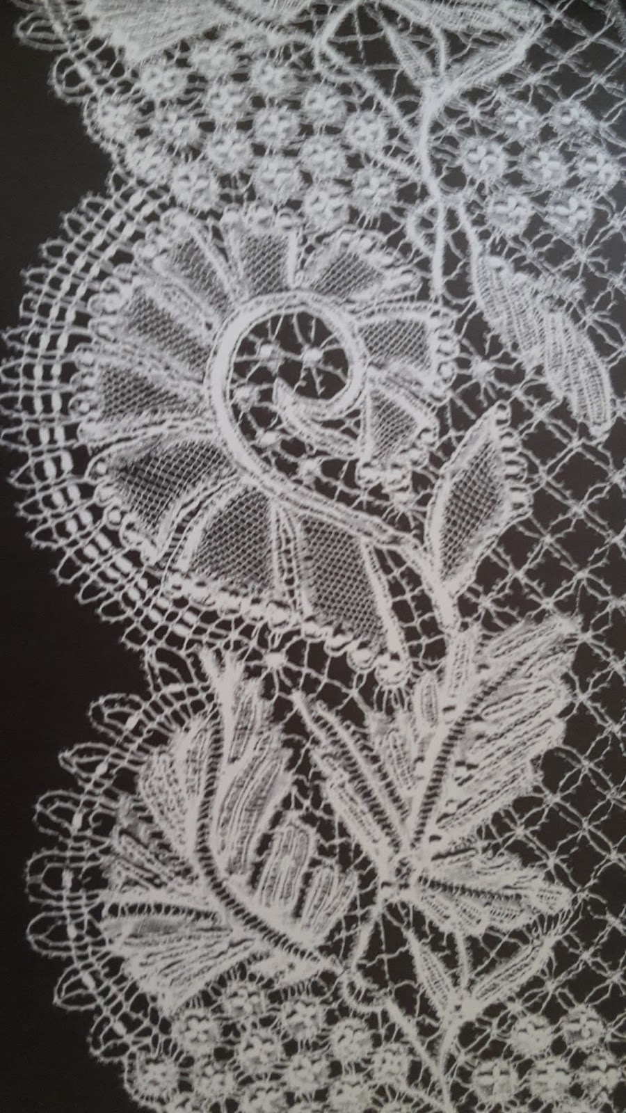 lacethread: Thomas Lester lace designs