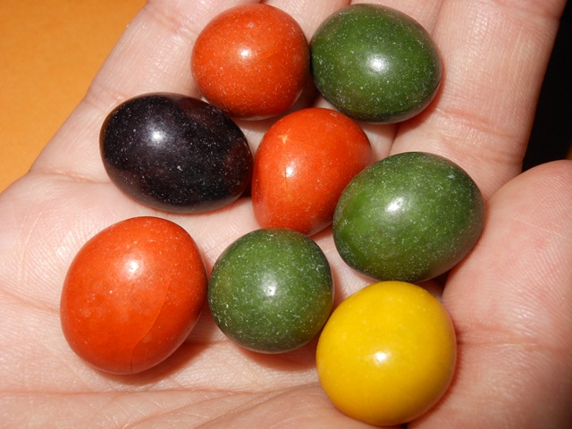 What Mimi Writes: BzzAgent: UNREAL™ CANDY -- Get Unjunked!