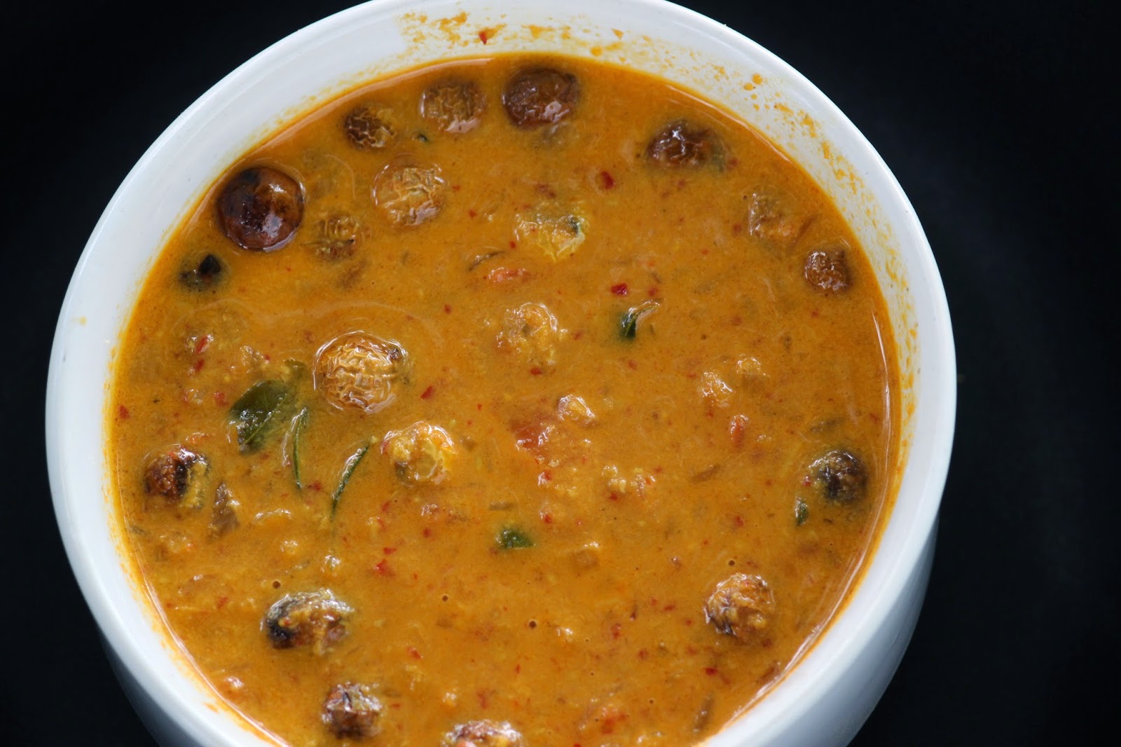 Chef Raj Mohan: Sundakkai Vathal Kulambu Recipe
