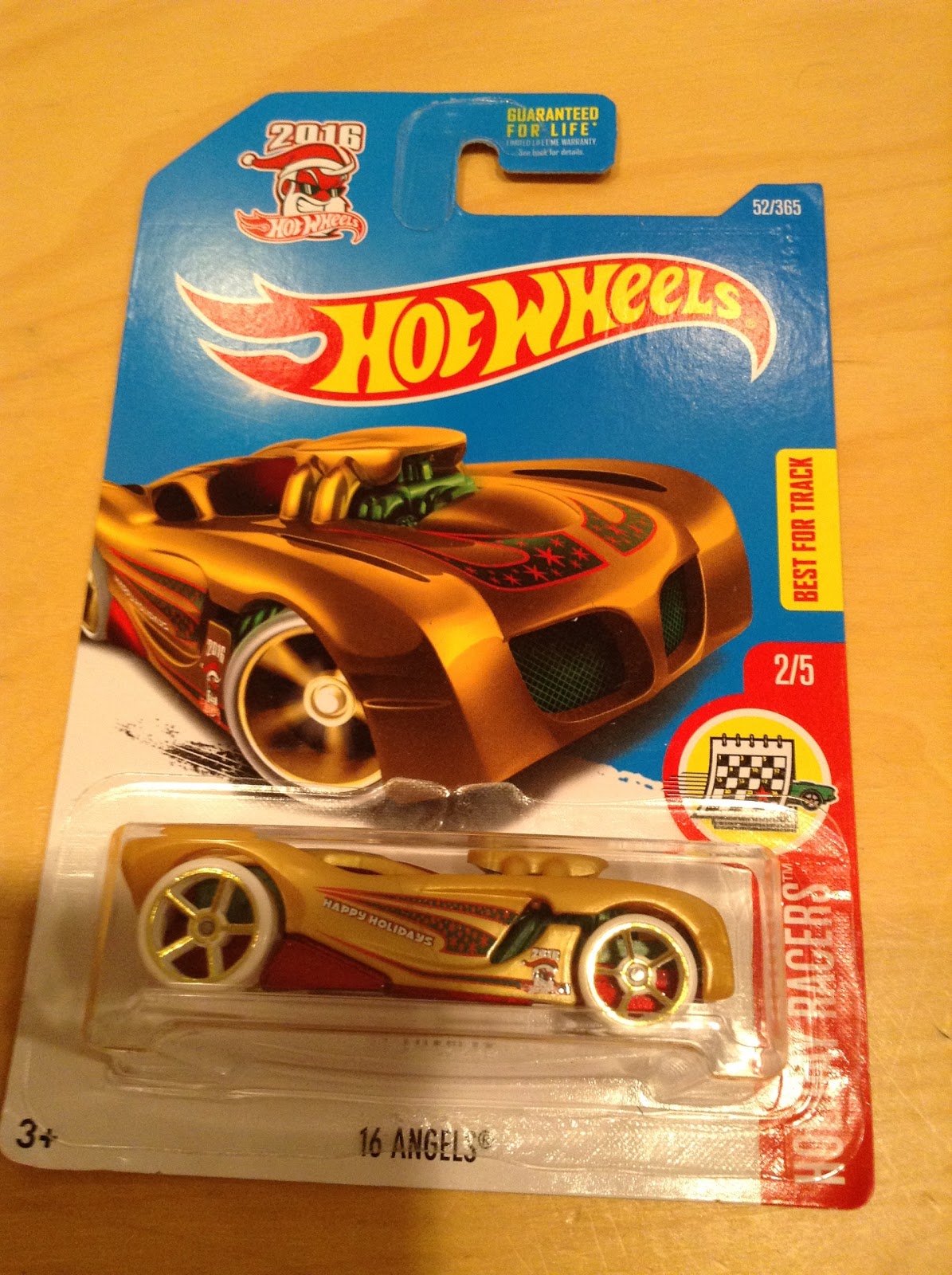 JULIAN'S HOT WHEELS BLOG: 16 Angels (2017 Holiday Racers - 2016 Christmas)