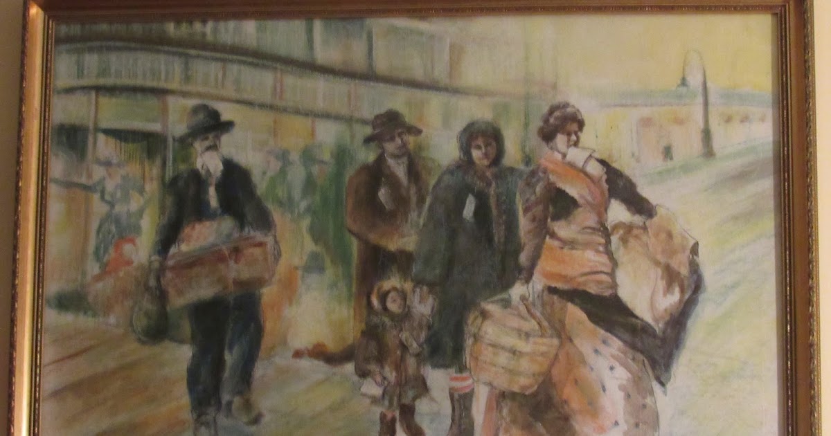 Paris In Plantsville: "REAL. W3ird." Artist Spotlight - Rae Robinson