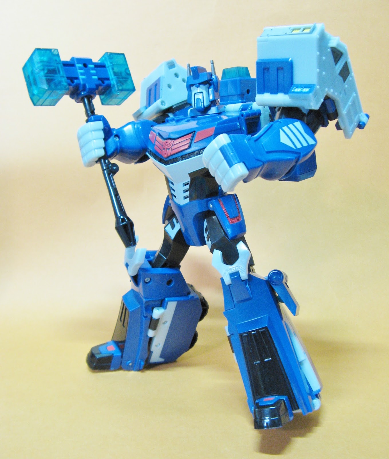 Transformers : Animated Leader class ULTRA MAGNUS變形金剛領袖級馬格斯