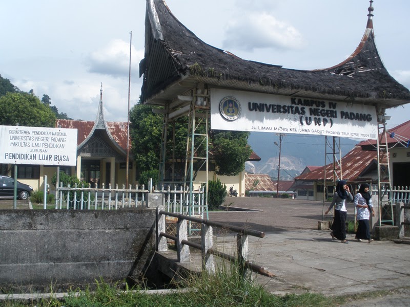 Kampus-Kampus UNP | Pustaka Pandani