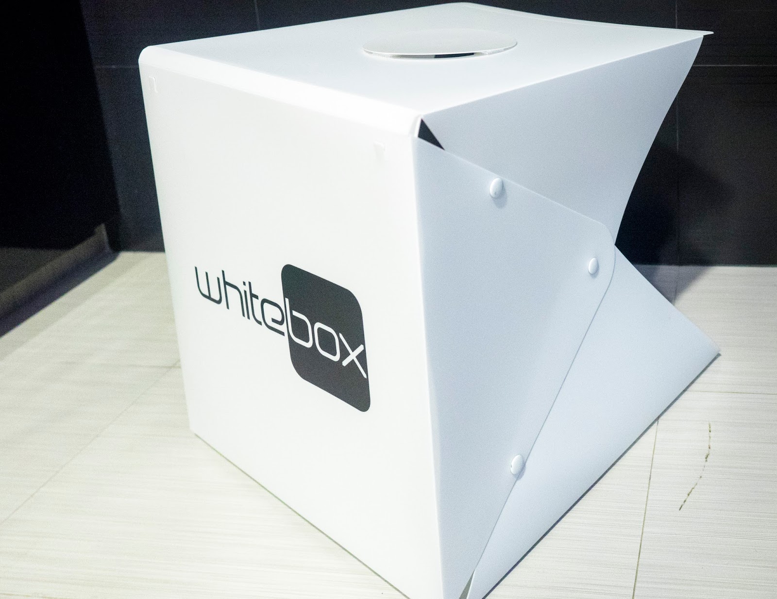 Setting up a mini home studio with Whitebox - TheWackyDuo.com - Singapore Lifestyle Portal