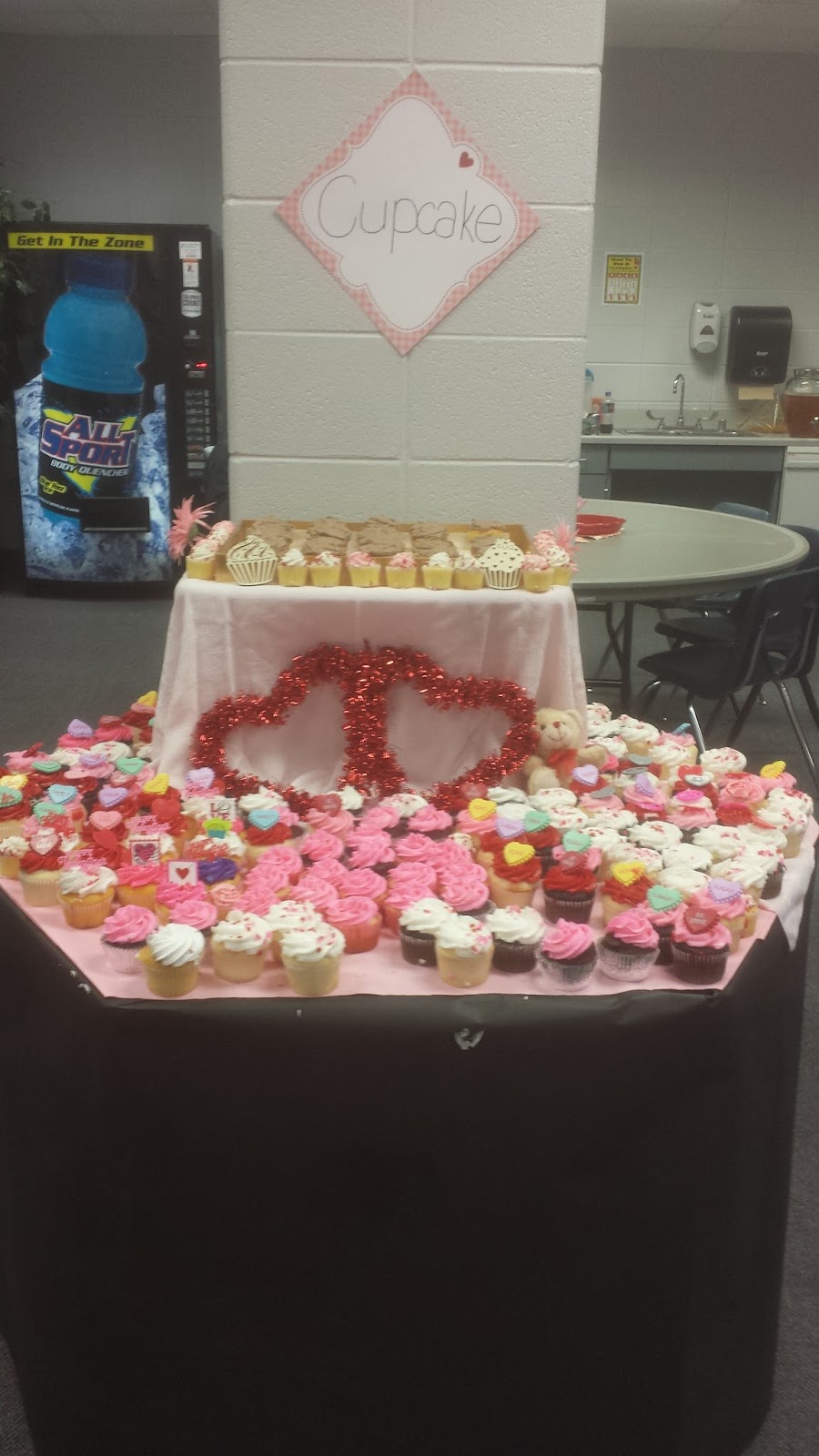 Parties and Decorations: Valentine Theme Soup & Salad