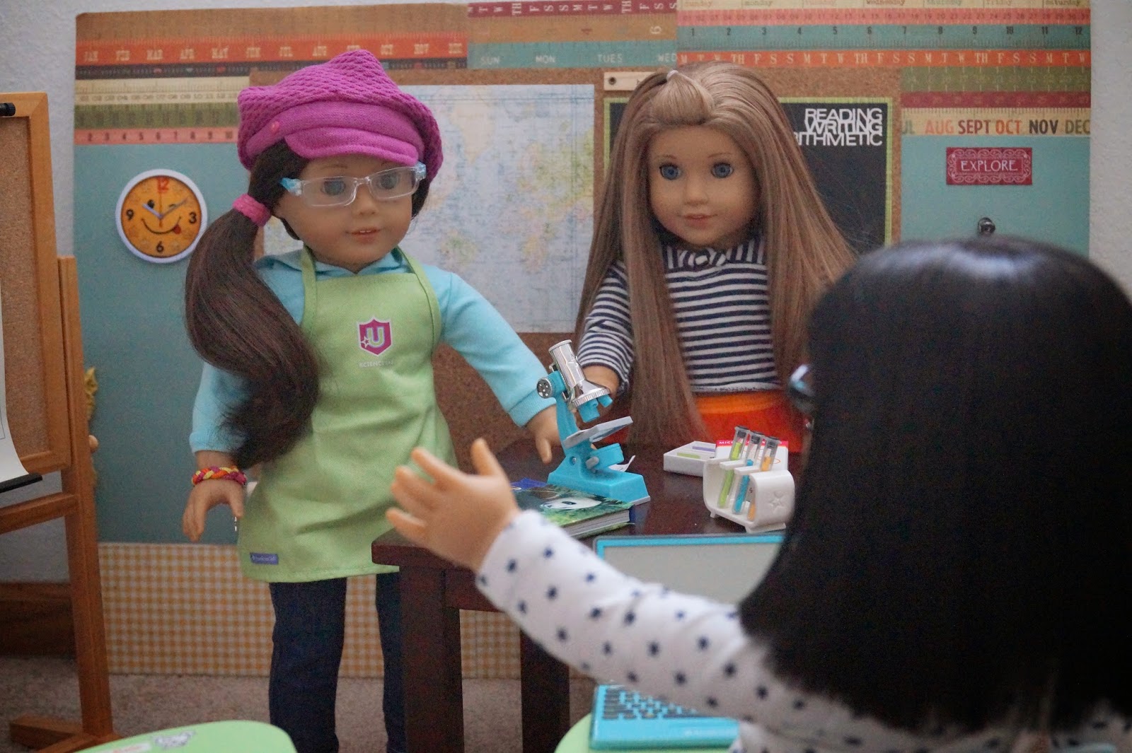 American Girl Doll Play: School Days...a Day in Science Class