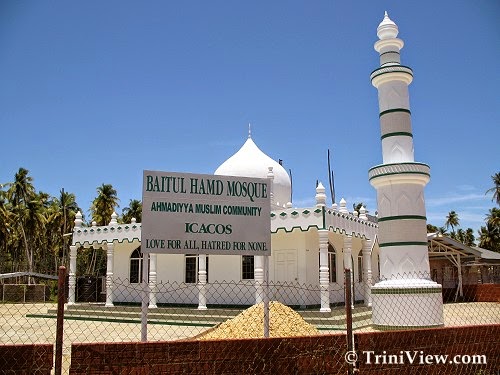 AHMADIYYA MOSQUE: Baitul Hamd Mosque - icacos, Trinidad & Tobago