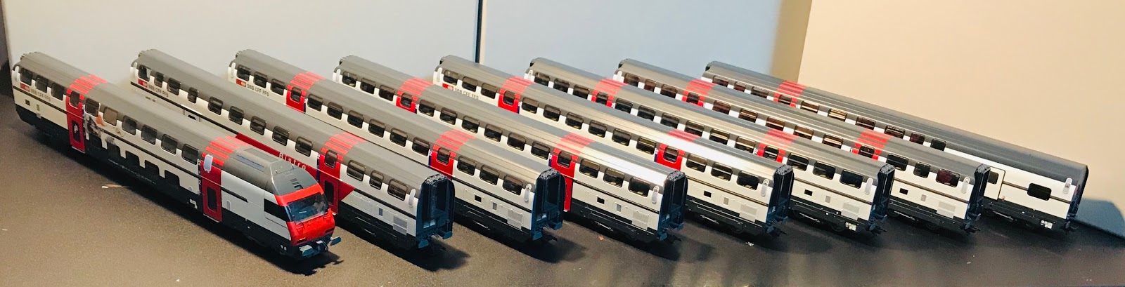 欧州鉄道模型とDCC 始めます！: IC2000 内装全部、お見せします！