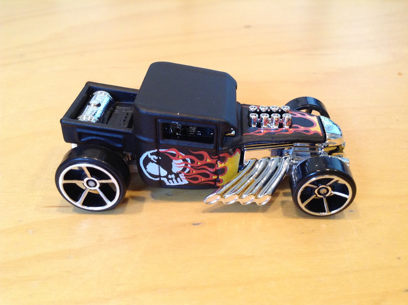 JULIAN'S HOT WHEELS BLOG: Bone Shaker (2017 HW Daredevils - Forza Motorsport)