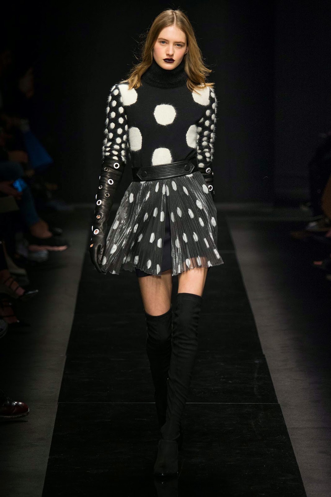 Dutch Models: Sanne Vloet & Romee Strijd for Emanuel Ungaro F/W 2015 (show)