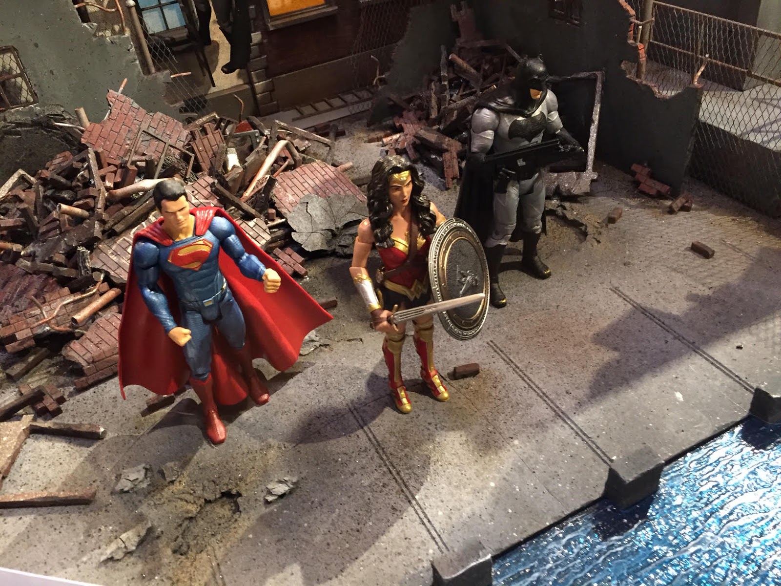 Toy Fair 2016: Photos of Mattel's BATMAN V. SUPERMAN Toys and Their ...