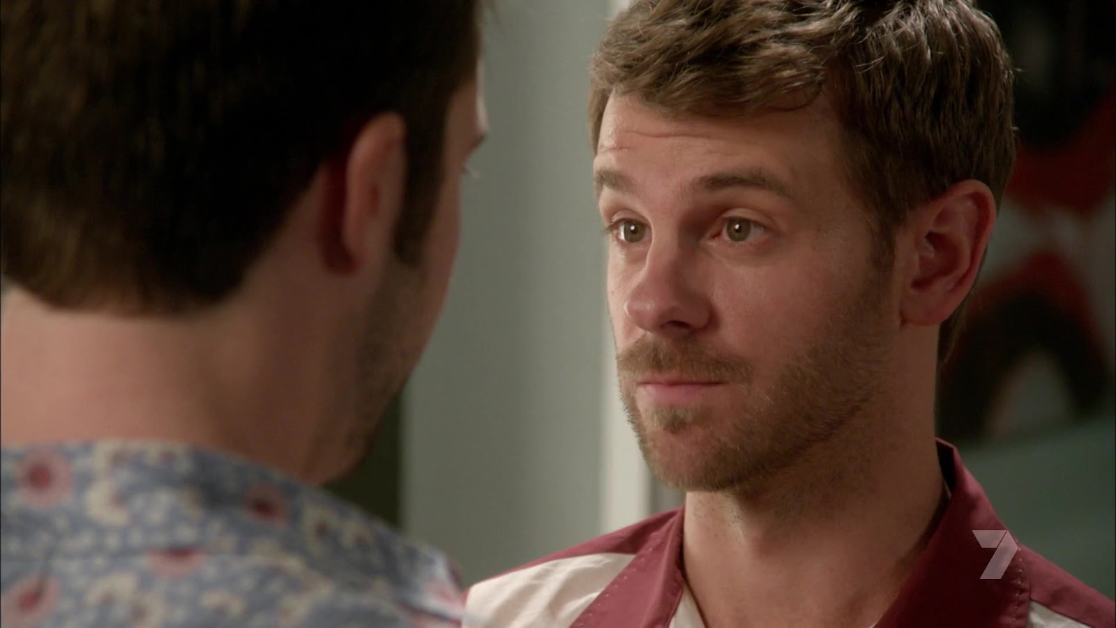 ausCAPS: Damien Bodie and Nick Simpson-Deeks kiss in Winners & Losers 2 ...