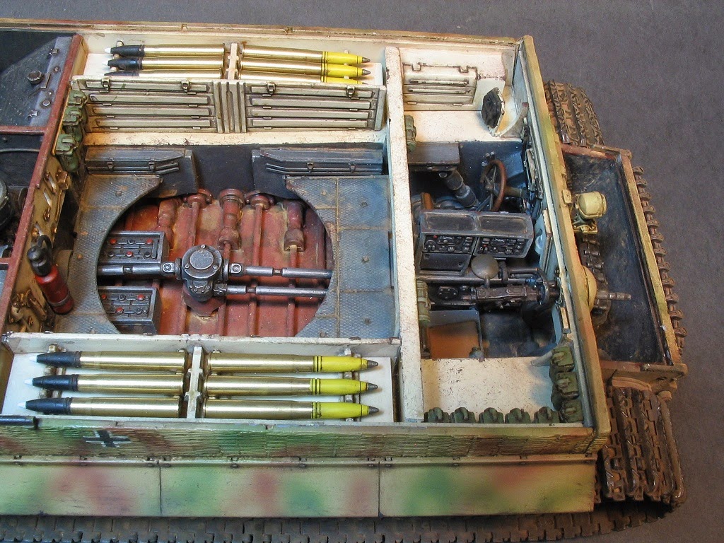 ptearsenal: Late Tiger 205 with interior