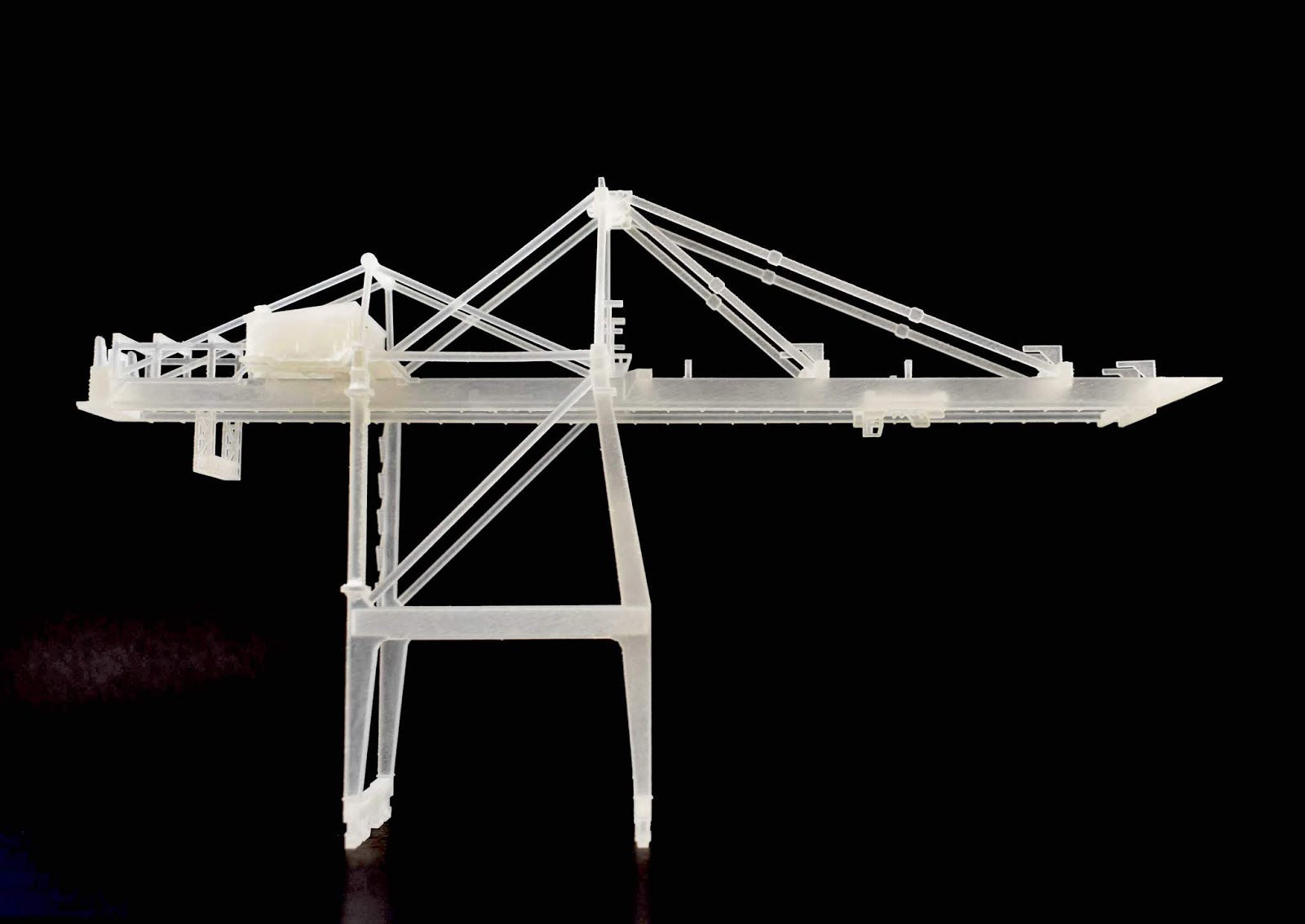 Nathan Edmunds: Container Crane (1:700 scale)