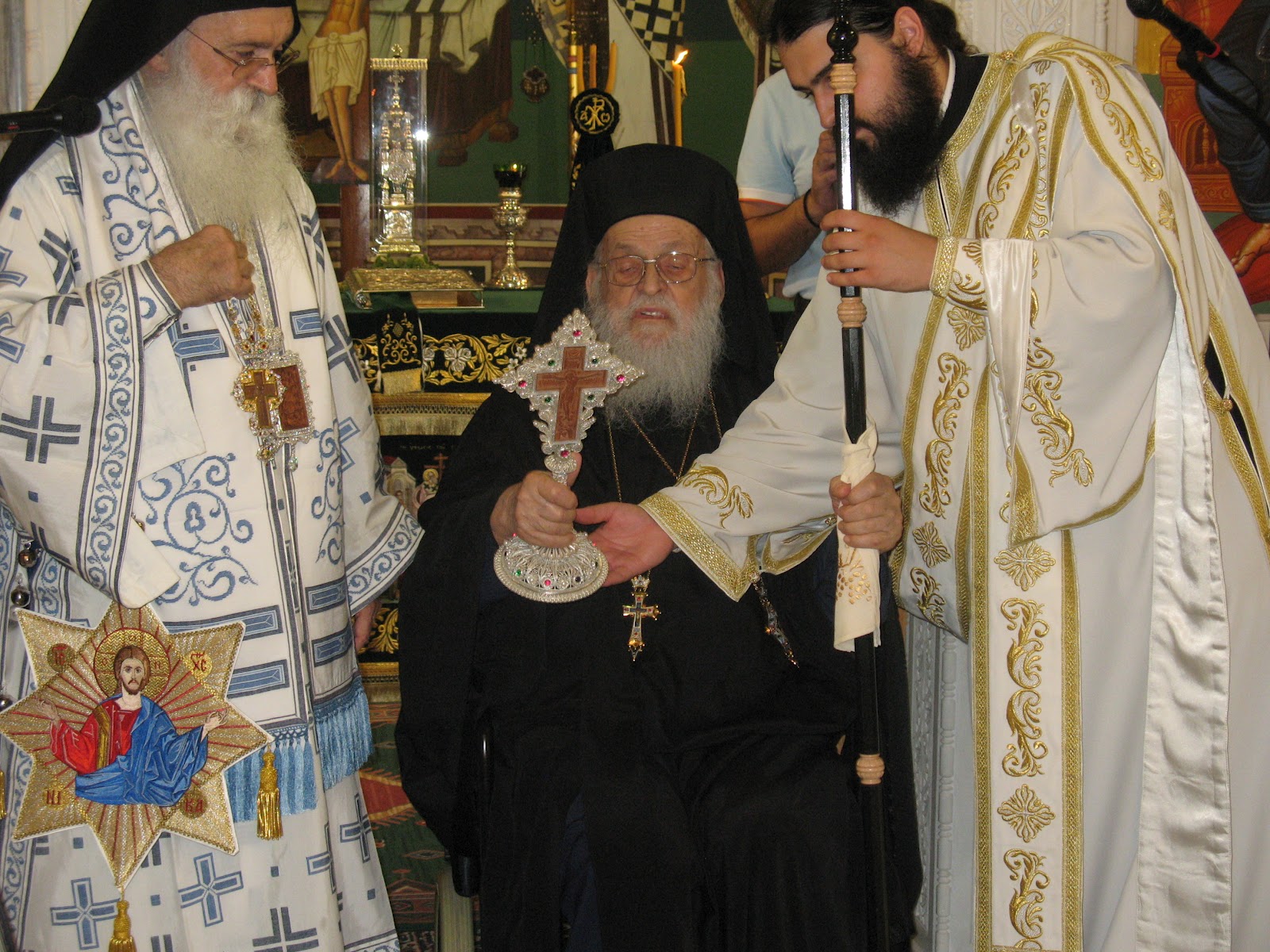 ΙΕΡΟ ΠΡΟΣΚΥΝΗΜΑ ΑΝΑΣΤΑΣΕΩΣ ΧΡΙΣΤΟΥ ΣΠΑΤΩΝ: Η ΥΨΩΣΗ ΤΟΥ ΤΙΜΙΟΥ ΣΤΑΥΡΟΥ