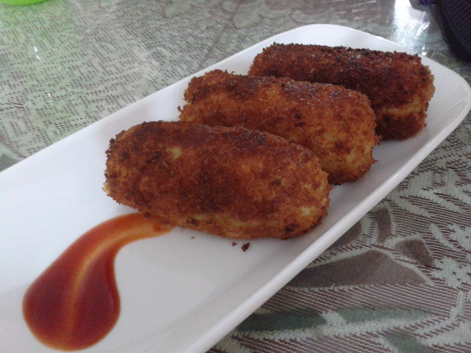 Bon Appétit: FISH CROQUETTES/ MACHHER CHOP