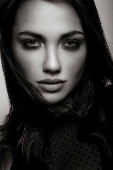 Beautiful colorful pictures and Gifs: Women Faces