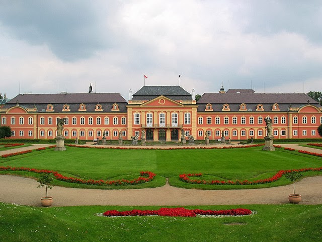 The Musketeers: Locations Revealed ~ Kuriositas