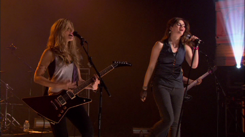 MUSIC ART VCL: The Donnas - Live At Berkeley Church, Toronto, Canada 04 ...