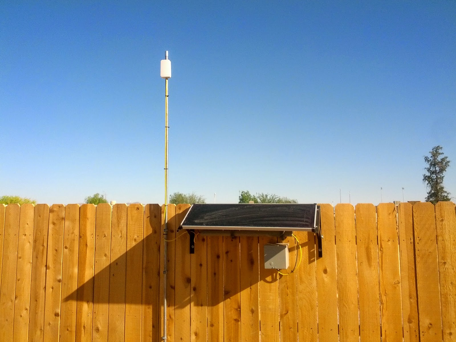 David Girle: Solar powered Open-Mesh Wi-Fi access point