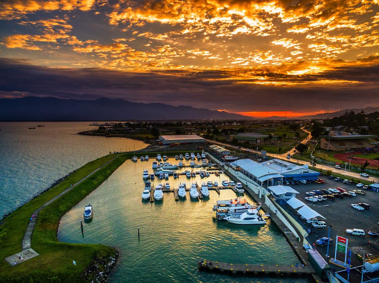 Morobe Tourism Bureau: Best of Lae