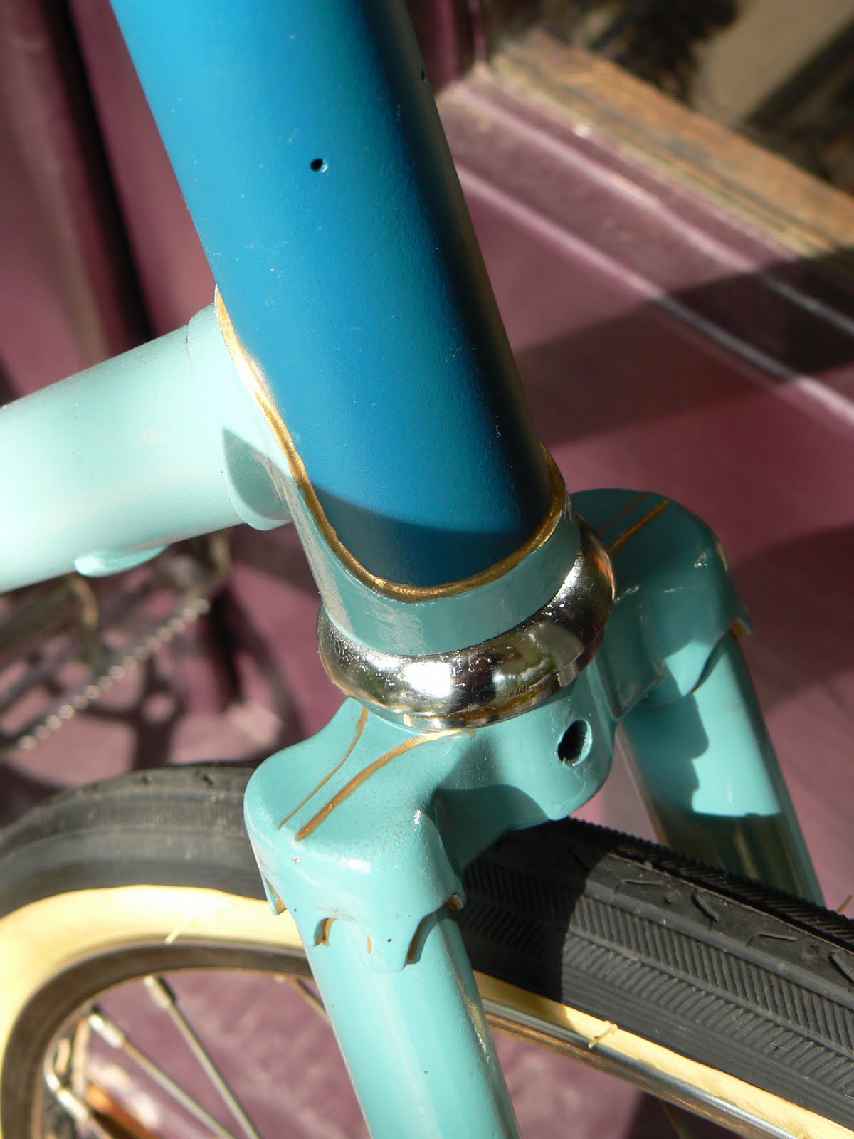 Syracuse Bicycle Works: Painting step 4: pinstriping