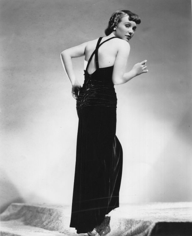 35 Beautiful Photos of Dolly Haas in the 1930s ~ Vintage Everyday